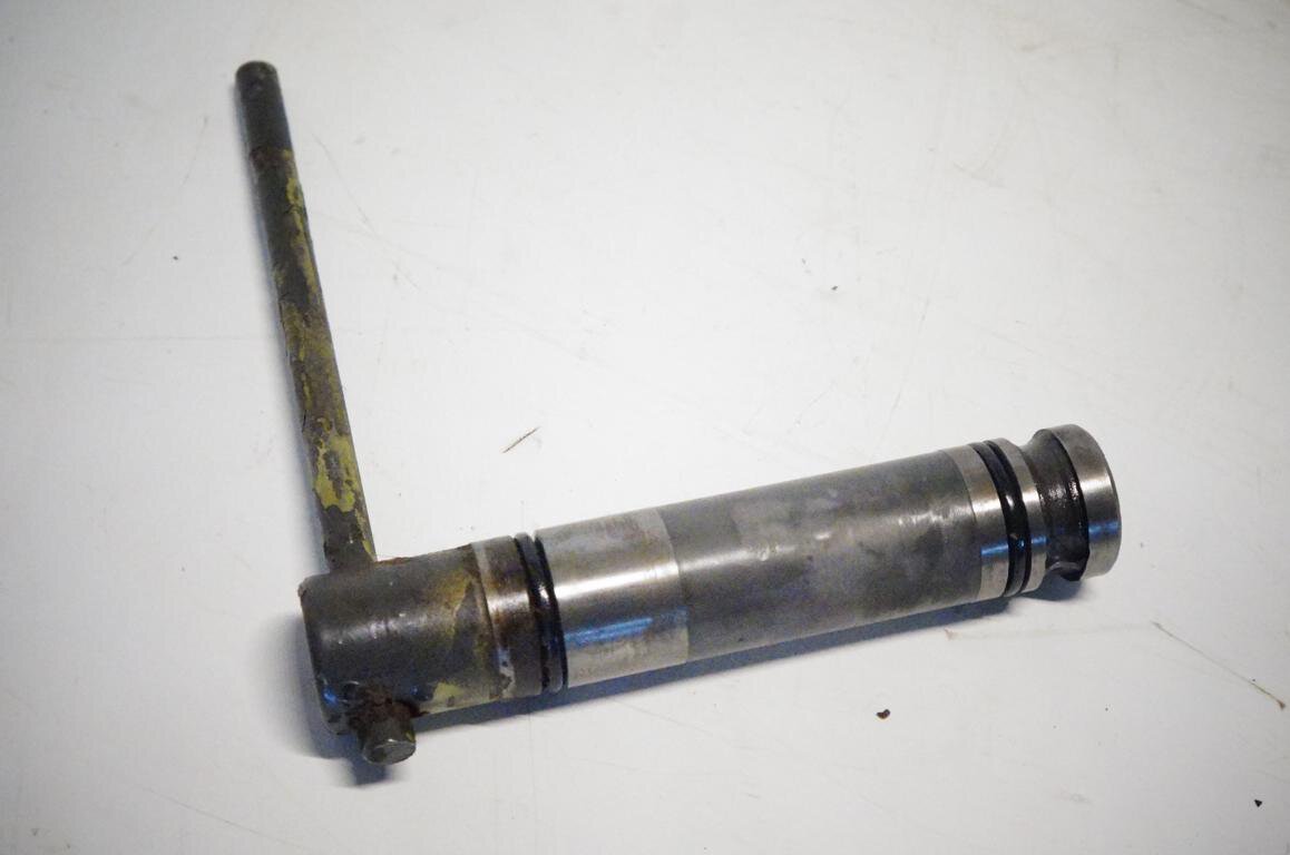 Fendt Farmer 104 S FW 238 Hebel vom Heckkraftheber, 39,00