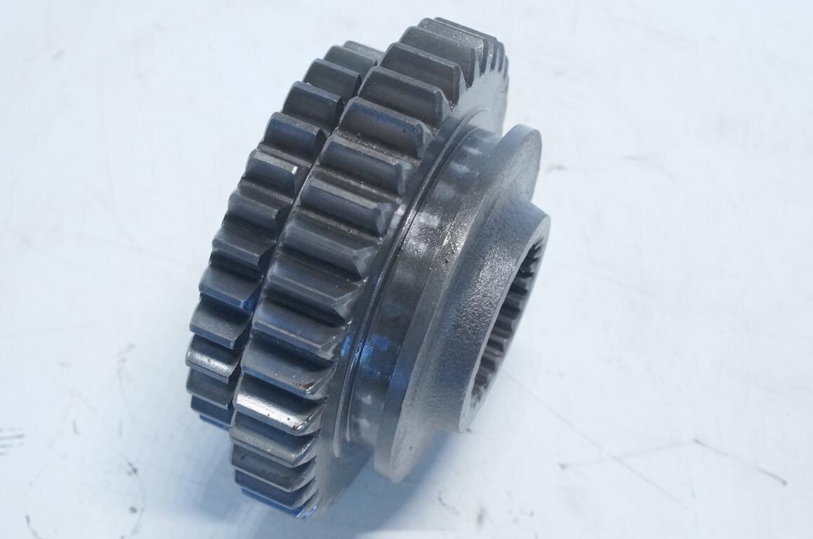 Fendt Farmer 104 S FW 238 Zahnrad für Zapfwelle, 95,00